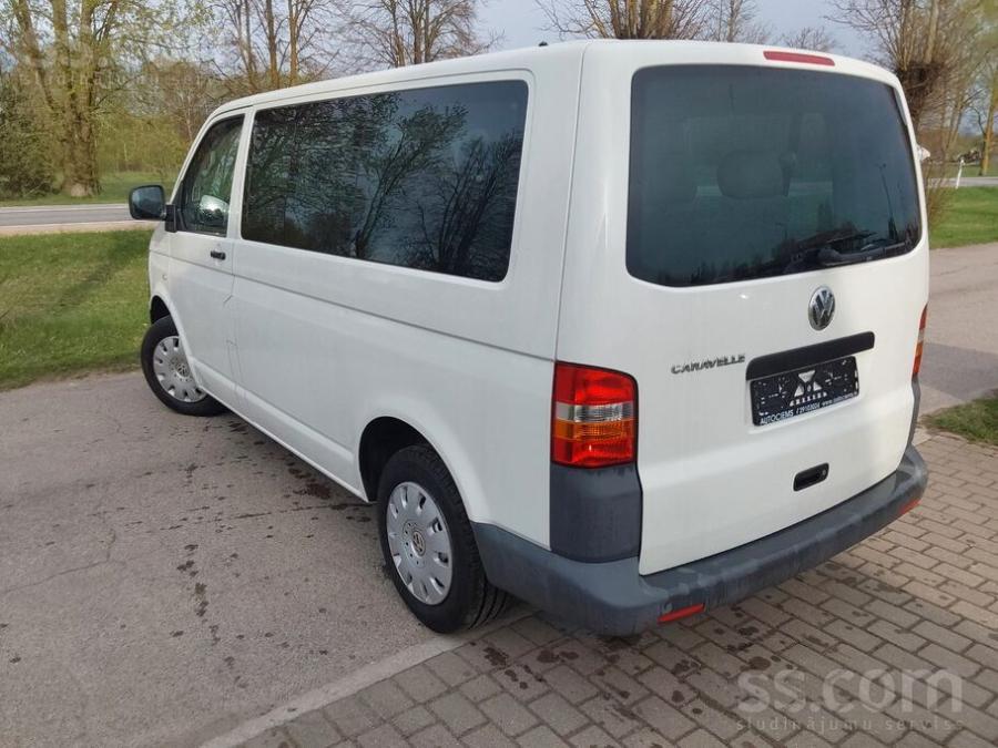 White Volkswagen Caravelle 2009 in Ogre, with an engine capacity of 1.90 L and mileage of 219 thousand km for 51 €, photo 5 on AUTOMOTO.COM.LV