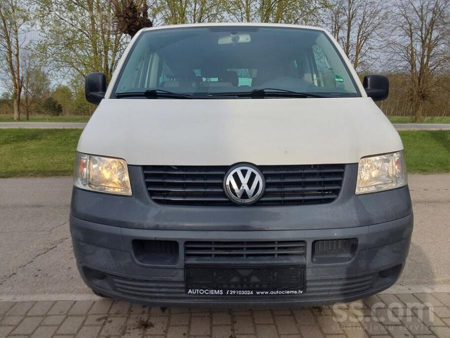 White Volkswagen Caravelle 2009 in Ogre, with an engine capacity of 1.90 L and mileage of 219 thousand km for 51 €, photo 6 on AUTOMOTO.COM.LV