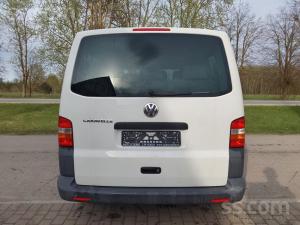White Volkswagen Caravelle 2009 in Ogre, with an engine capacity of 1.90 L and mileage of 219 thousand km for 51 €, photo 8 on AUTOMOTO.COM.LV