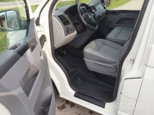 White Volkswagen Caravelle 2009 in Ogre, with an engine capacity of 1.90 L and mileage of 219 thousand km for 51 €, photo 11 on AUTOMOTO.COM.LV