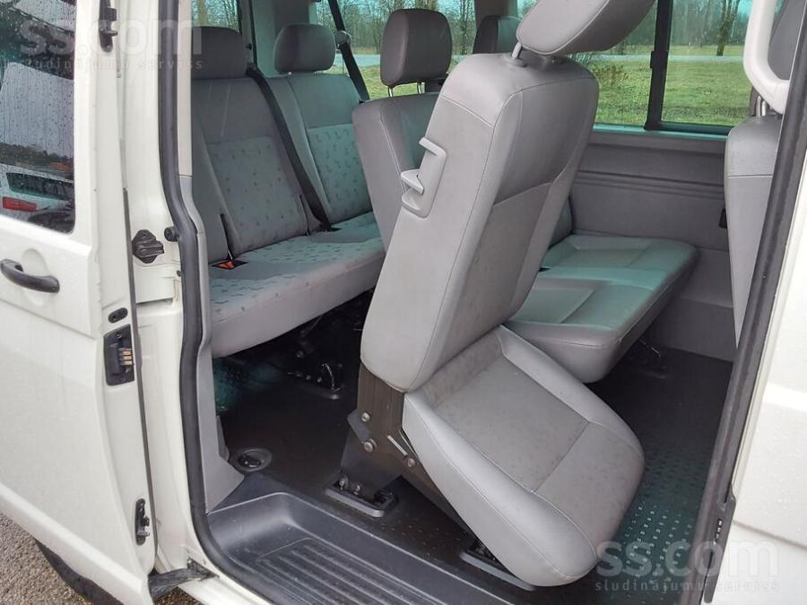 White Volkswagen Caravelle 2009 in Ogre, with an engine capacity of 1.90 L and mileage of 219 thousand km for 51 €, photo 16 on AUTOMOTO.COM.LV