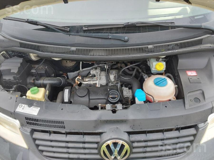 White Volkswagen Caravelle 2009 in Ogre, with an engine capacity of 1.90 L and mileage of 219 thousand km for 51 €, photo 21 on AUTOMOTO.COM.LV
