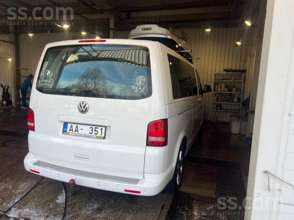 Balts Volkswagen Caravelle 2011 Rīga, ar dzinēja tilpumu 2.00 L un nobraukumu 485 tūkst. km par 9000 €, foto 3 vietnē AUTOMOTO.COM.LV