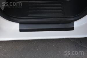 Balts Volkswagen Caravelle 2011 Rīga, ar dzinēja tilpumu 2.00 L un nobraukumu 305 tūkst. km par 10499 €, foto 16 vietnē AUTOMOTO.COM.LV