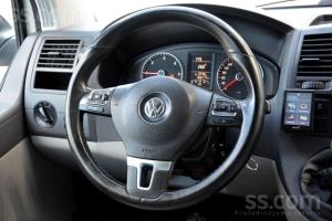 Balts Volkswagen Caravelle 2011 Rīga, ar dzinēja tilpumu 2.00 L un nobraukumu 305 tūkst. km par 10499 €, foto 25 vietnē AUTOMOTO.COM.LV