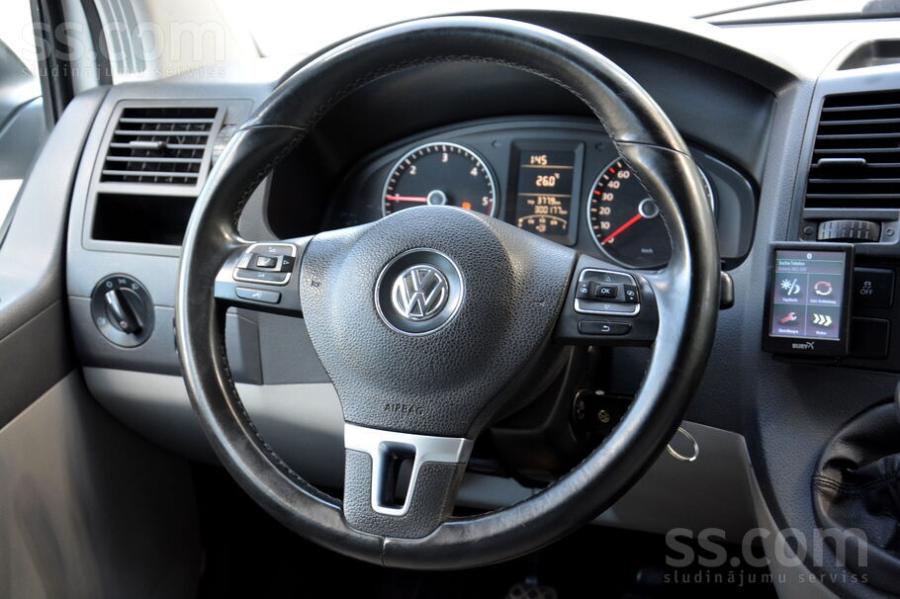 Balts Volkswagen Caravelle 2011 Rīga, ar dzinēja tilpumu 2.00 L un nobraukumu 305 tūkst. km par 10499 €, foto 25 vietnē AUTOMOTO.COM.LV