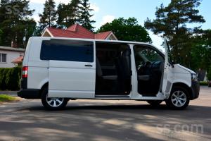 Balts Volkswagen Caravelle 2011 Rīga, ar dzinēja tilpumu 2.00 L un nobraukumu 305 tūkst. km par 10499 €, foto 31 vietnē AUTOMOTO.COM.LV