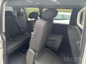 Balts Volkswagen Caravelle 2017 Ogre, ar dzinēja tilpumu 2.00 L un nobraukumu 235 tūkst. km par 20500 €, foto 8 vietnē AUTOMOTO.COM.LV