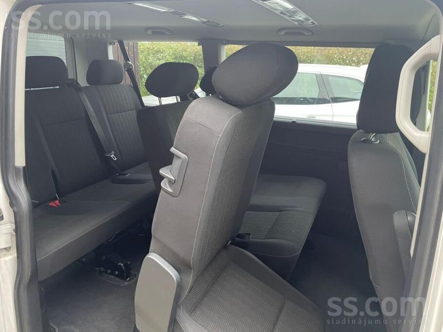 Balts Volkswagen Caravelle 2017 Ogre, ar dzinēja tilpumu 2.00 L un nobraukumu 235 tūkst. km par 20500 €, foto 8 vietnē AUTOMOTO.COM.LV
