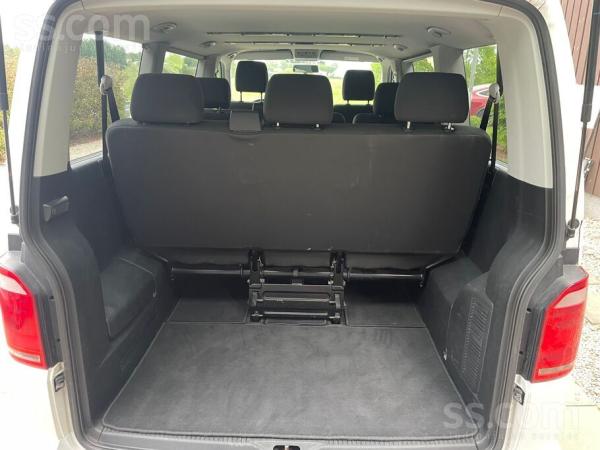 Balts Volkswagen Caravelle 2017 Ogre, ar dzinēja tilpumu 2.00 L un nobraukumu 235 tūkst. km par 20500 €, foto 9 vietnē AUTOMOTO.COM.LV