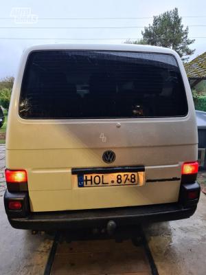 White Volkswagen Caravelle 1996 in Vilnius, with an engine capacity of 2.50 L and mileage of 634 thousand km for 3000 €, photo 4 on AUTOMOTO.COM.LV