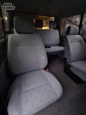 White Volkswagen Caravelle 1996 in Vilnius, with an engine capacity of 2.50 L and mileage of 634 thousand km for 3000 €, photo 19 on AUTOMOTO.COM.LV
