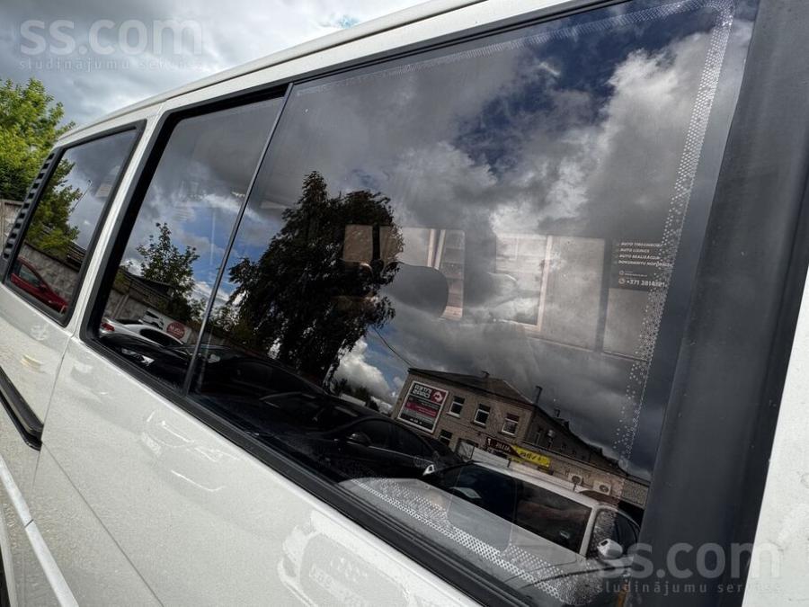 Balts Volkswagen Caravelle 2000 Daugavpils, ar dzinēja tilpumu 2.50 L un nobraukumu 0 tūkst. km par 4690 €, foto 9 vietnē AUTOMOTO.COM.LV