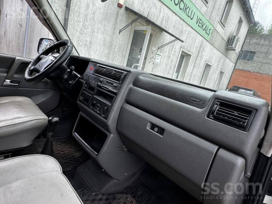 Balts Volkswagen Caravelle 2000 Daugavpils, ar dzinēja tilpumu 2.50 L un nobraukumu 0 tūkst. km par 4690 €, foto 11 vietnē AUTOMOTO.COM.LV