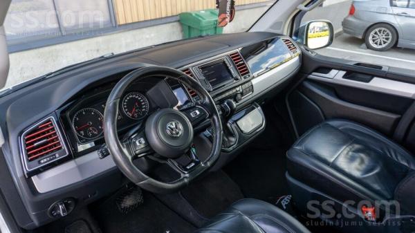 Balts Volkswagen Caravelle 2016 Rīga, ar dzinēja tilpumu 2.00 L un nobraukumu 305 tūkst. km par 22590 €, foto 9 vietnē AUTOMOTO.COM.LV
