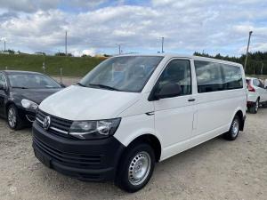 Balts Volkswagen Caravelle 2017 Viļņa, ar dzinēja tilpumu 1.97 L un nobraukumu 498 tūkst. km par 7800 €, foto 3 vietnē AUTOMOTO.COM.LV