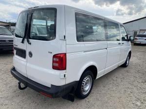 Balts Volkswagen Caravelle 2017 Viļņa, ar dzinēja tilpumu 1.97 L un nobraukumu 498 tūkst. km par 7800 €, foto 6 vietnē AUTOMOTO.COM.LV