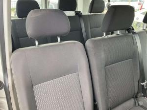 Balts Volkswagen Caravelle 2017 Viļņa, ar dzinēja tilpumu 1.97 L un nobraukumu 498 tūkst. km par 7800 €, foto 16 vietnē AUTOMOTO.COM.LV