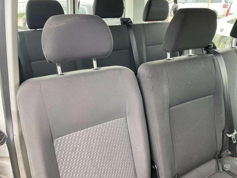 Balts Volkswagen Caravelle 2017 Viļņa, ar dzinēja tilpumu 1.97 L un nobraukumu 498 tūkst. km par 7800 €, foto 16 vietnē AUTOMOTO.COM.LV