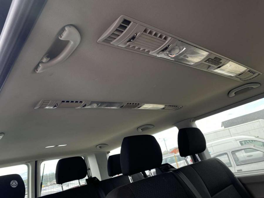 Balts Volkswagen Caravelle 2017 Viļņa, ar dzinēja tilpumu 1.97 L un nobraukumu 498 tūkst. km par 7800 €, foto 22 vietnē AUTOMOTO.COM.LV