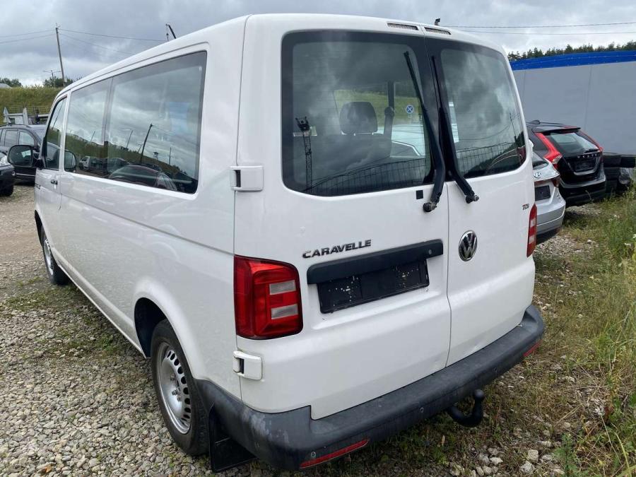 Balts Volkswagen Caravelle 2017 Viļņa, ar dzinēja tilpumu 1.97 L un nobraukumu 498 tūkst. km par 7800 €, foto 5 vietnē AUTOMOTO.COM.LV