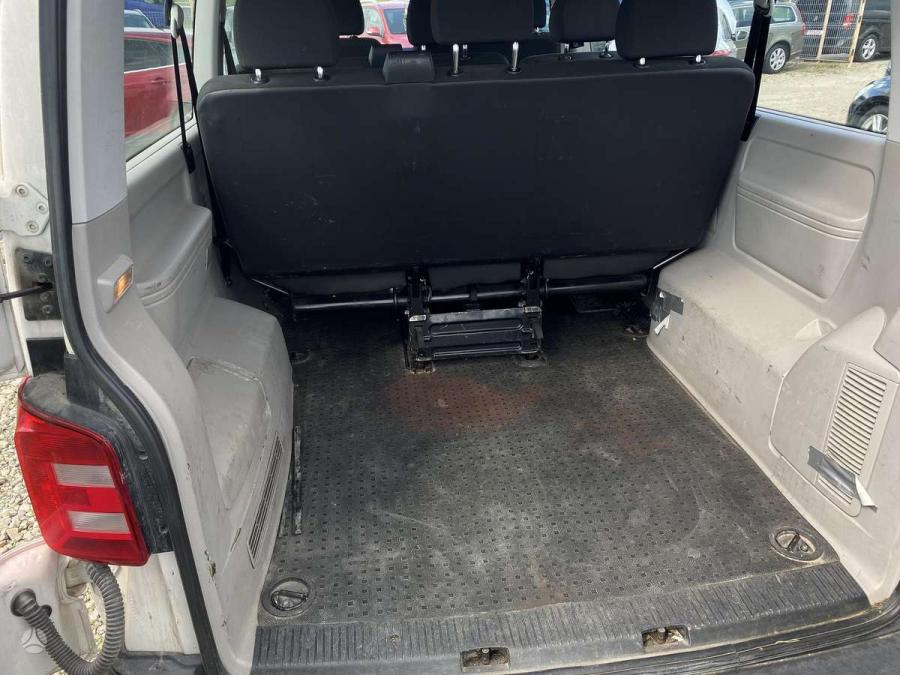 Balts Volkswagen Caravelle 2017 Viļņa, ar dzinēja tilpumu 1.97 L un nobraukumu 498 tūkst. km par 7800 €, foto 16 vietnē AUTOMOTO.COM.LV