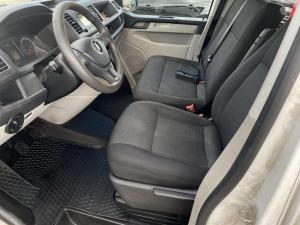 Balts Volkswagen Caravelle 2017 Viļņa, ar dzinēja tilpumu 1.97 L un nobraukumu 498 tūkst. km par 7800 €, foto 23 vietnē AUTOMOTO.COM.LV