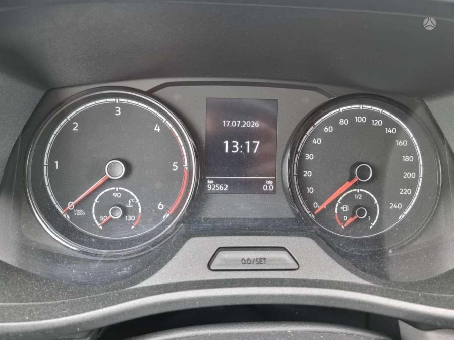 White Volkswagen Caravelle 2020 in Siauliai, with an engine capacity of 1.97 L and mileage of 93 thousand km for 21900 €, photo 7 on AUTOMOTO.COM.LV