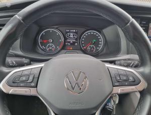 White Volkswagen Caravelle 2020 in Siauliai, with an engine capacity of 1.97 L and mileage of 93 thousand km for 21900 €, photo 8 on AUTOMOTO.COM.LV