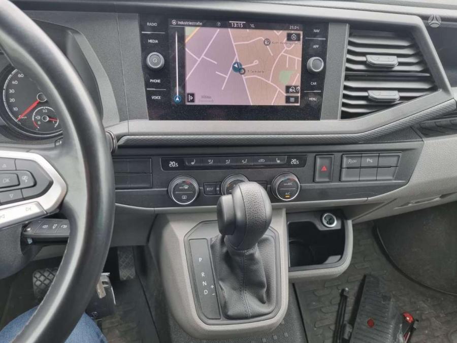 White Volkswagen Caravelle 2020 in Siauliai, with an engine capacity of 1.97 L and mileage of 93 thousand km for 21900 €, photo 9 on AUTOMOTO.COM.LV