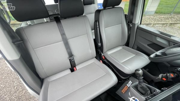 Balts Volkswagen Caravelle 2022 Marijampole, ar dzinēja tilpumu 2.00 L un nobraukumu 145 tūkst. km par 26500 €, foto 9 vietnē AUTOMOTO.COM.LV