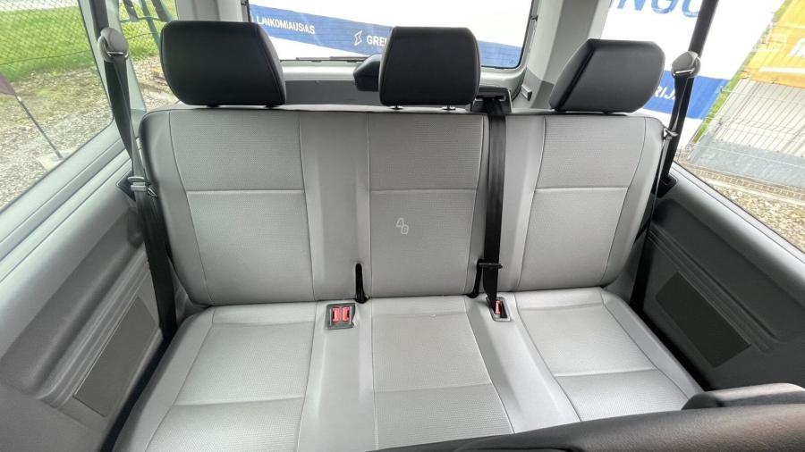 Balts Volkswagen Caravelle 2022 Marijampole, ar dzinēja tilpumu 2.00 L un nobraukumu 145 tūkst. km par 26500 €, foto 12 vietnē AUTOMOTO.COM.LV