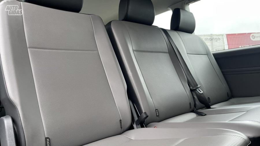 Balts Volkswagen Caravelle 2022 Marijampole, ar dzinēja tilpumu 2.00 L un nobraukumu 145 tūkst. km par 26500 €, foto 14 vietnē AUTOMOTO.COM.LV