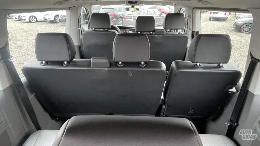 Balts Volkswagen Caravelle 2022 Marijampole, ar dzinēja tilpumu 2.00 L un nobraukumu 145 tūkst. km par 26500 €, foto 35 vietnē AUTOMOTO.COM.LV