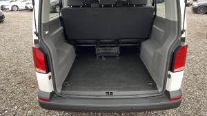 Balts Volkswagen Caravelle 2022 Marijampole, ar dzinēja tilpumu 2.00 L un nobraukumu 145 tūkst. km par 26500 €, foto 36 vietnē AUTOMOTO.COM.LV