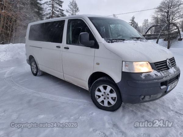Balts Volkswagen Caravelle 2006 Otepē, ar dzinēja tilpumu 2.50 L un nobraukumu 307 tūkst. km par 5300 €, foto 2 vietnē AUTOMOTO.COM.LV
