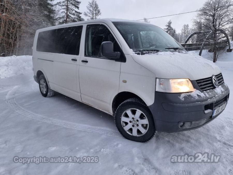 Balts Volkswagen Caravelle 2006 Otepē, ar dzinēja tilpumu 2.50 L un nobraukumu 307 tūkst. km par 5300 €, foto 2 vietnē AUTOMOTO.COM.LV