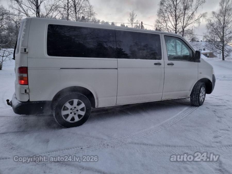 White Volkswagen Caravelle 2006 in Otepaa, with an engine capacity of 2.50 L and mileage of 307 thousand km for 5300 €, photo 3 on AUTOMOTO.COM.LV
