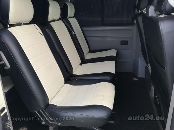 White Volkswagen Caravelle 2007 in Tallinn, with an engine capacity of 2.50 L and mileage of 395 thousand km for 5990 €, photo 9 on AUTOMOTO.COM.LV