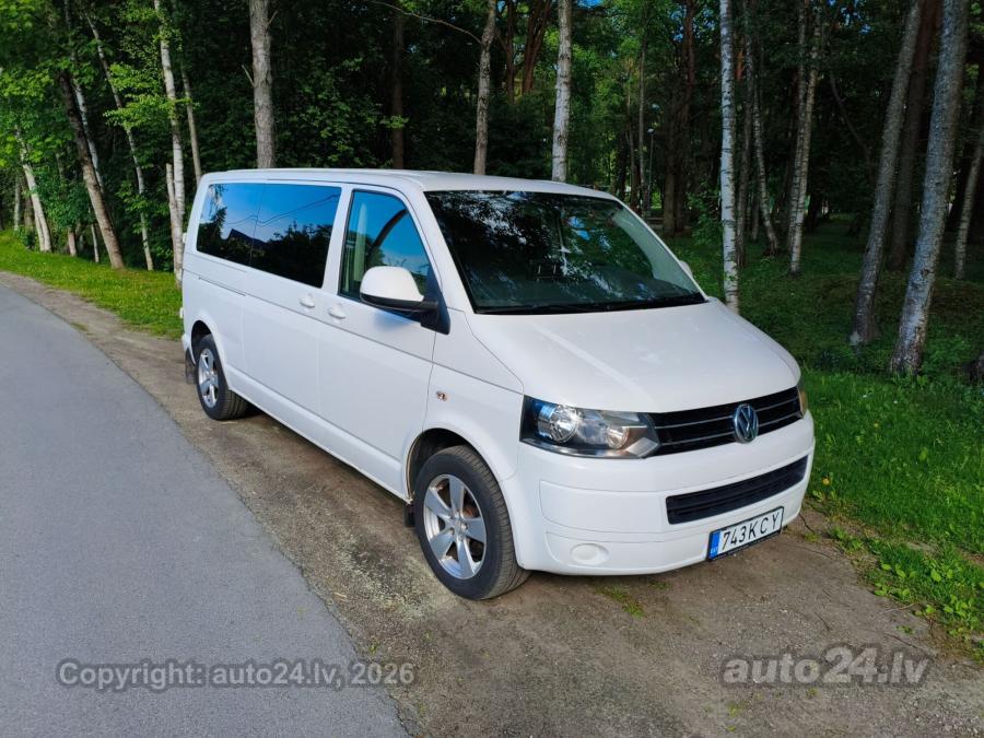 White Volkswagen Caravelle 2012 in Tallinn, with an engine capacity of 2.00 L and mileage of 267 thousand km for 7000 €, photo 1 on AUTOMOTO.COM.LV