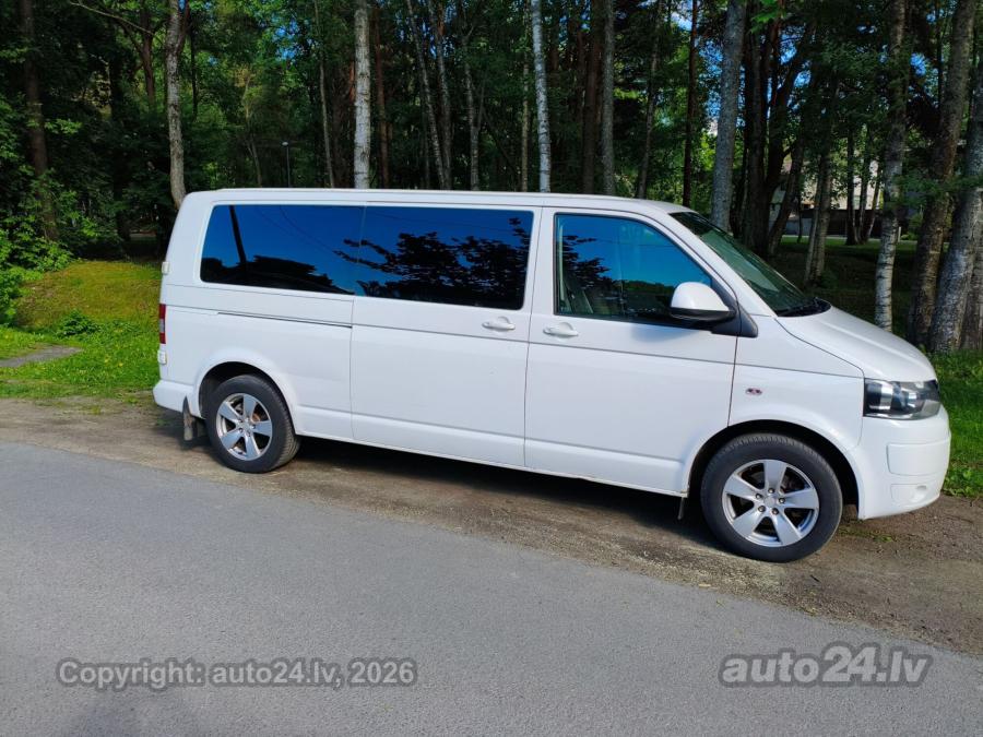 White Volkswagen Caravelle 2012 in Tallinn, with an engine capacity of 2.00 L and mileage of 267 thousand km for 7000 €, photo 5 on AUTOMOTO.COM.LV