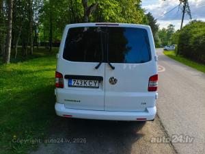 White Volkswagen Caravelle 2012 in Tallinn, with an engine capacity of 2.00 L and mileage of 267 thousand km for 7000 €, photo 7 on AUTOMOTO.COM.LV