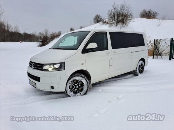 White Volkswagen Caravelle 2013 in Tallinn, with an engine capacity of 2.00 L and mileage of 310 thousand km for 10950 €, photo 1 on AUTOMOTO.COM.LV