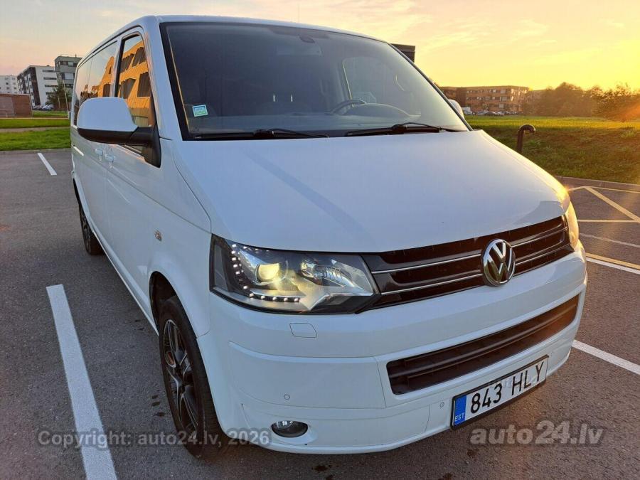 White Volkswagen Caravelle 2013 in Tallinn, with an engine capacity of 2.00 L and mileage of 310 thousand km for 10950 €, photo 6 on AUTOMOTO.COM.LV