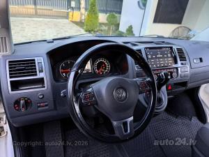 White Volkswagen Caravelle 2013 in Tallinn, with an engine capacity of 2.00 L and mileage of 310 thousand km for 10950 €, photo 11 on AUTOMOTO.COM.LV