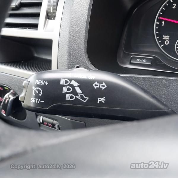 Фольксваген Каравелла 2013 в Рапла на AUTOMOTO.COM.LV Белый Фольксваген Каравелла 2013 в Рапла, объемом двигателя 2.00 л и пробегом 412 тыс. км за 11900 €, фото 10 на AUTOMOTO.COM.LV