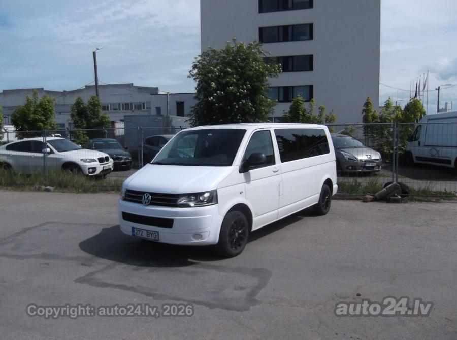 Balts Volkswagen Caravelle 2014 Tallina, ar dzinēja tilpumu 2.00 L un nobraukumu 327 tūkst. km par 12500 €, foto 3 vietnē AUTOMOTO.COM.LV