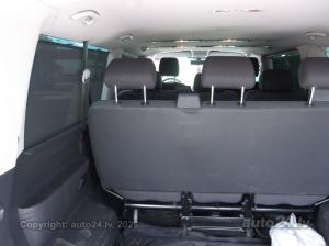 Balts Volkswagen Caravelle 2014 Tallina, ar dzinēja tilpumu 2.00 L un nobraukumu 327 tūkst. km par 12500 €, foto 10 vietnē AUTOMOTO.COM.LV