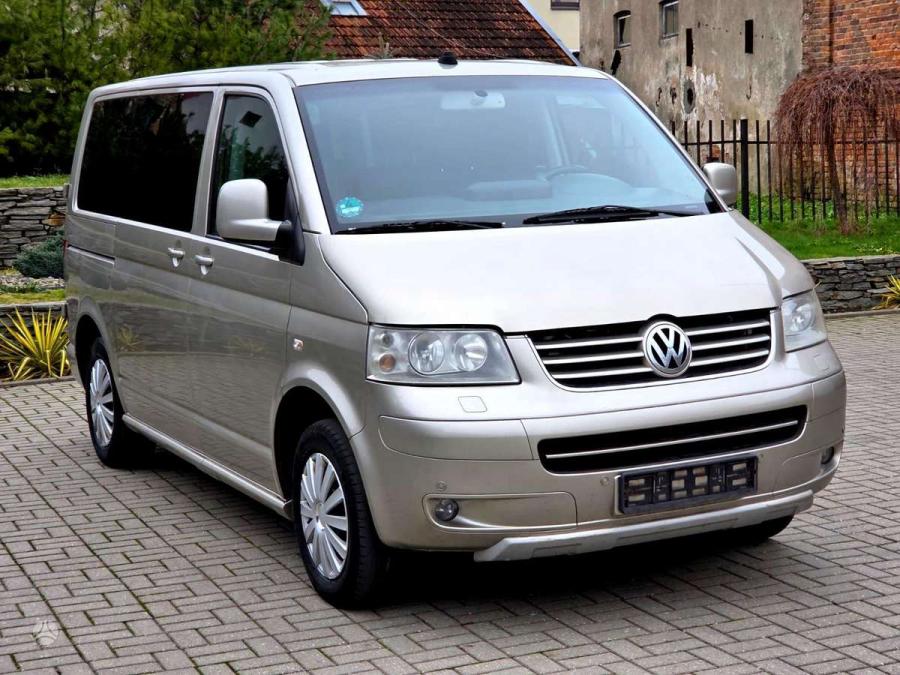 Yellow Volkswagen Caravelle 2008 in Kedainiai, with an engine capacity of 2.50 L and mileage of 298 thousand km for 8500 €, photo 12 on AUTOMOTO.COM.LV