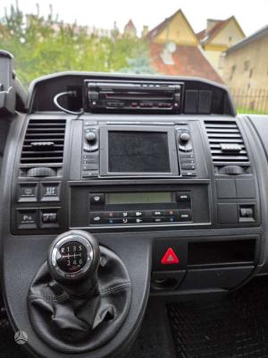 Yellow Volkswagen Caravelle 2008 in Kedainiai, with an engine capacity of 2.50 L and mileage of 298 thousand km for 8500 €, photo 28 on AUTOMOTO.COM.LV